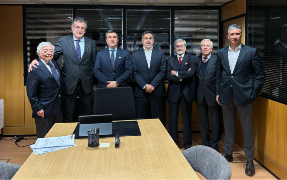 CIF: Ténis, Futebol, Padel no Clube Internacional de Foot-Ball.